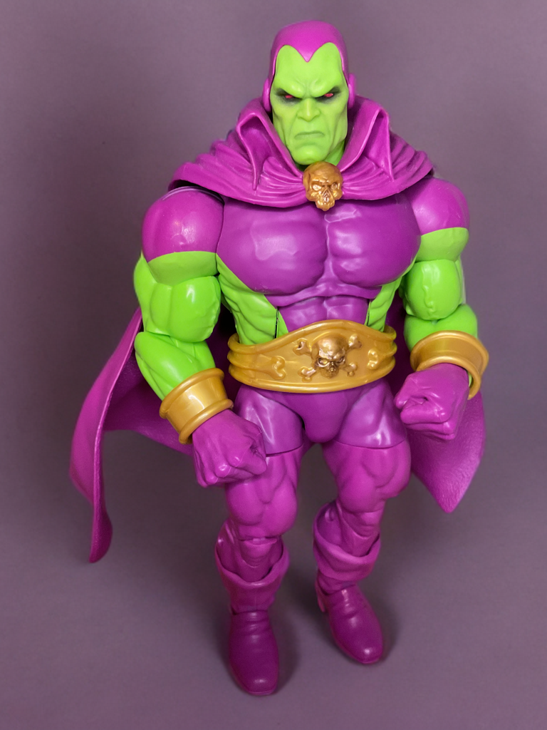 Towering Titans: 12 Colossal Marvel Legends Action Figures!